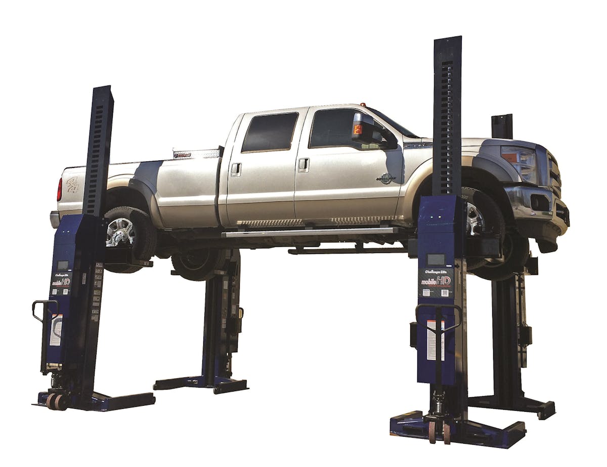 Heavy Duty Mobile Lift, No. CLHM-135 | Vehicle Service Pros