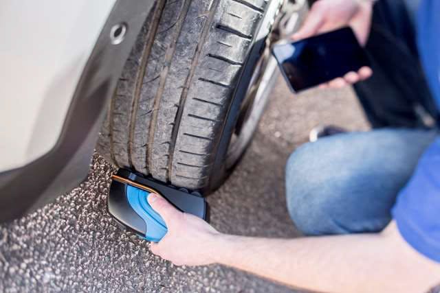 Atlas Automotive Equipment Unveils TreadReader Tire Scanner | 2019-02 ...